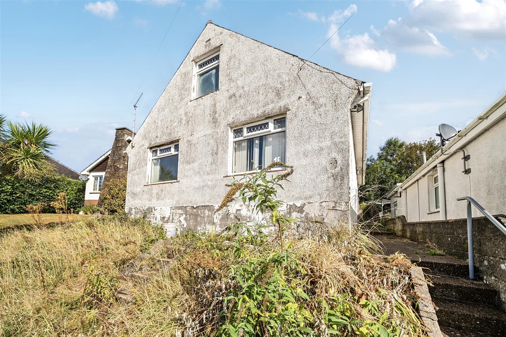 Three Bedroom Bungalow in Mumbles - UK property auctions
